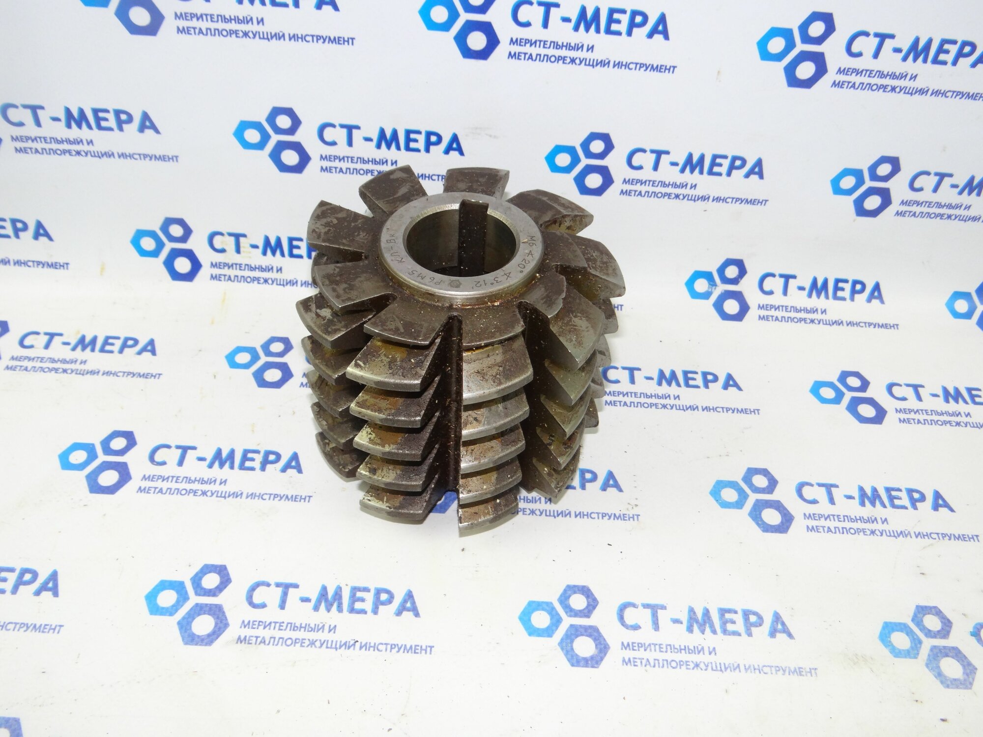 Фреза червячная модульная М6 20 Р6М5 кл. В 3 12' Фрезер