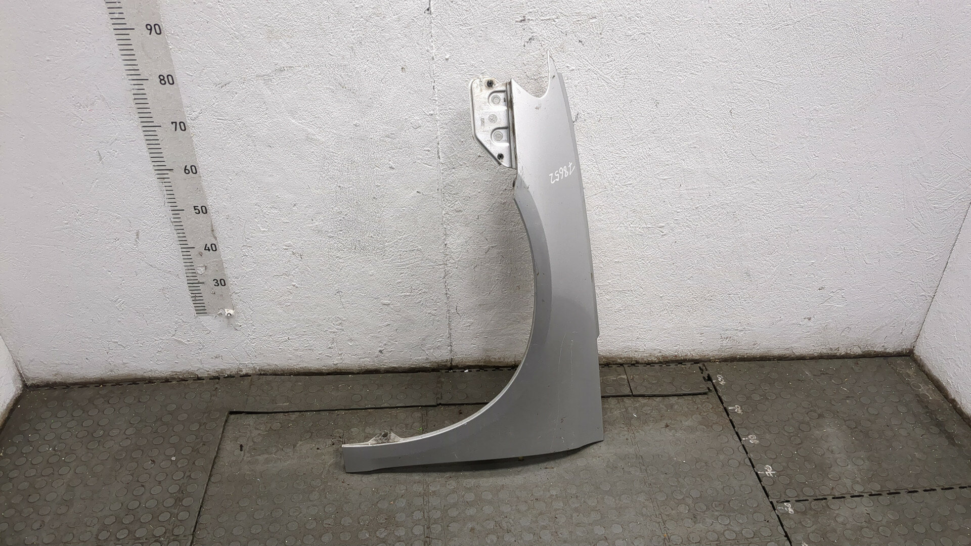 Крыло левое переднее Volkswagen Scirocco Б/У