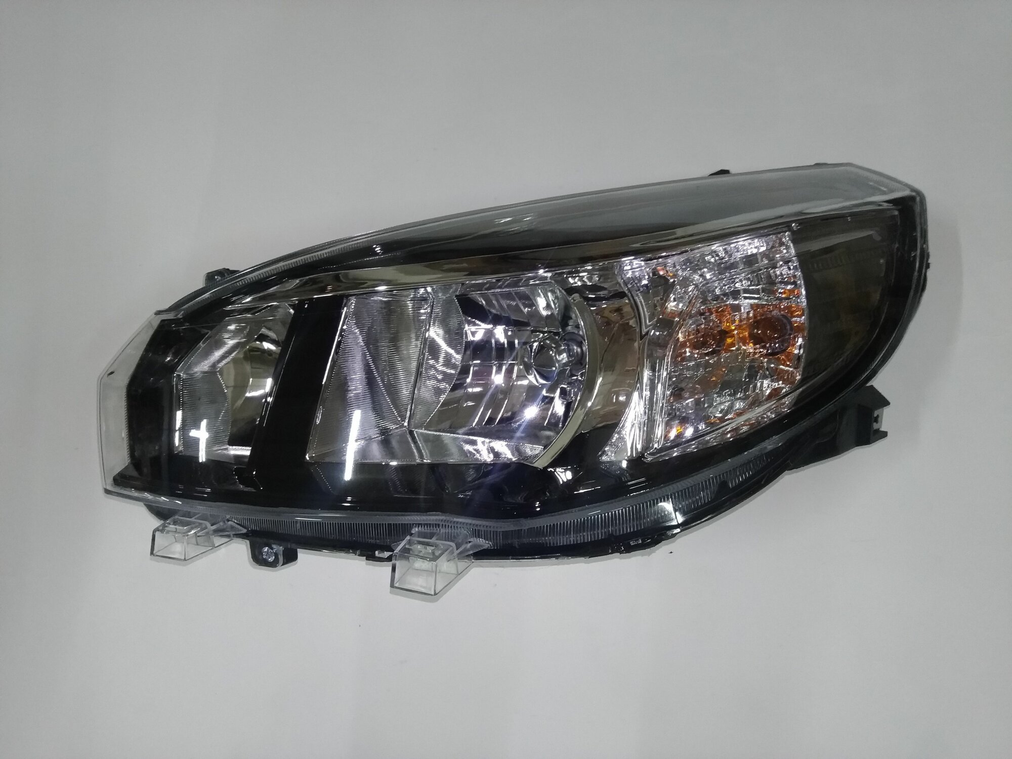 Фара левая Hover M4 (4121500XS56XA)