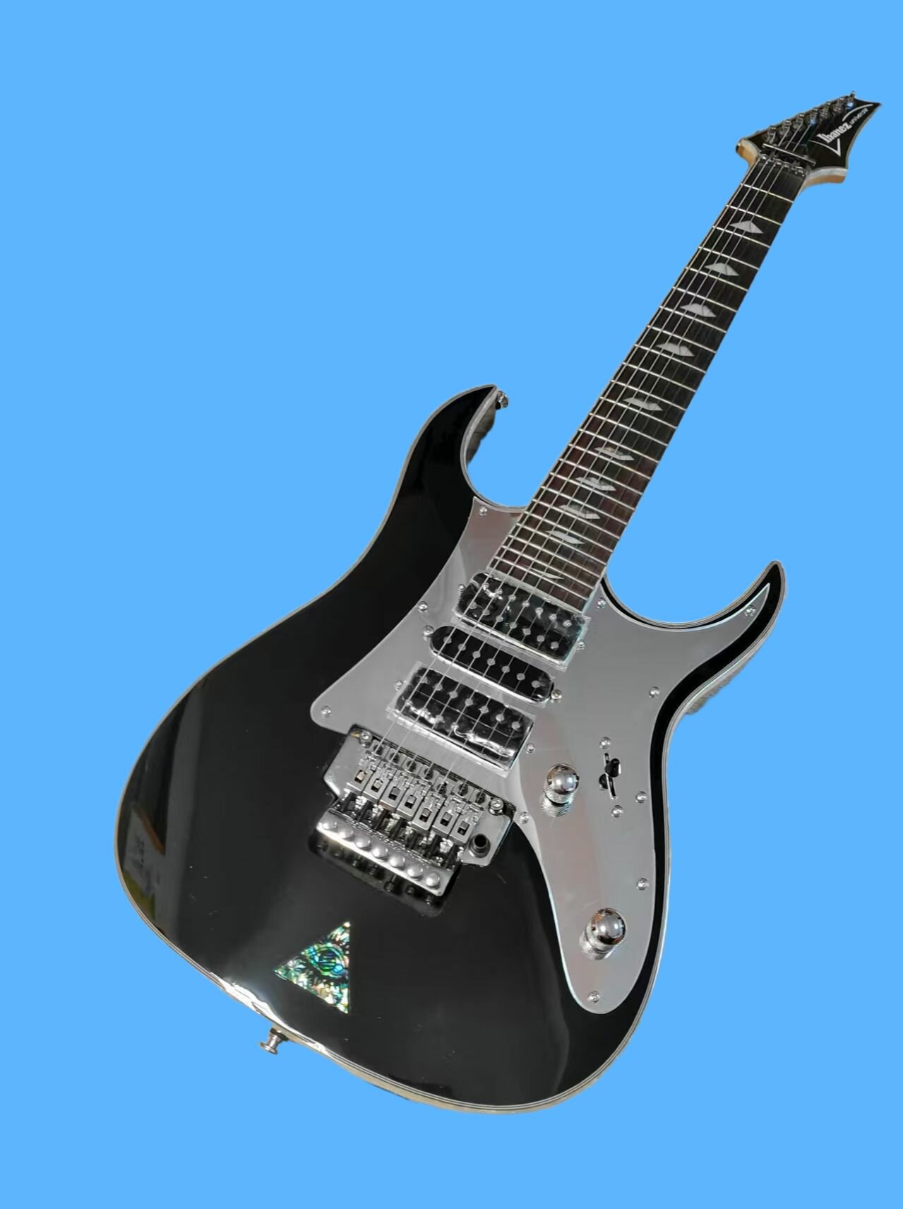 Струнные инструменты — фото 1