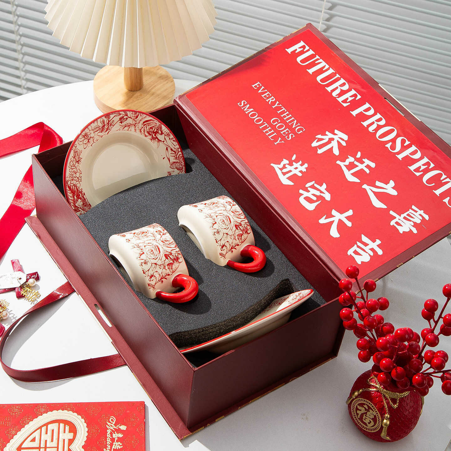 Винтажный керамический набор кофейной чашки и блюдца, идеально подходящий в качестве подарка на свадьбу, помолвку, новоселье или день рождения для мужчин и женщин.