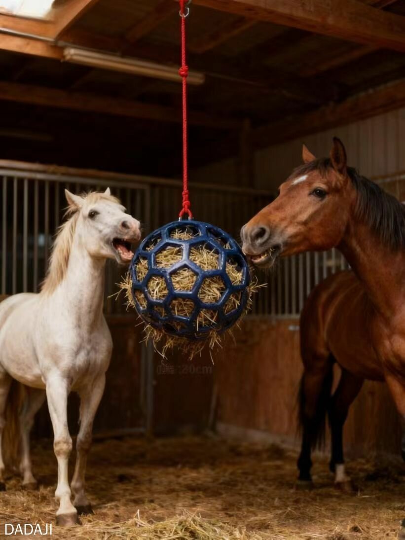 Игрушки для лошадей
