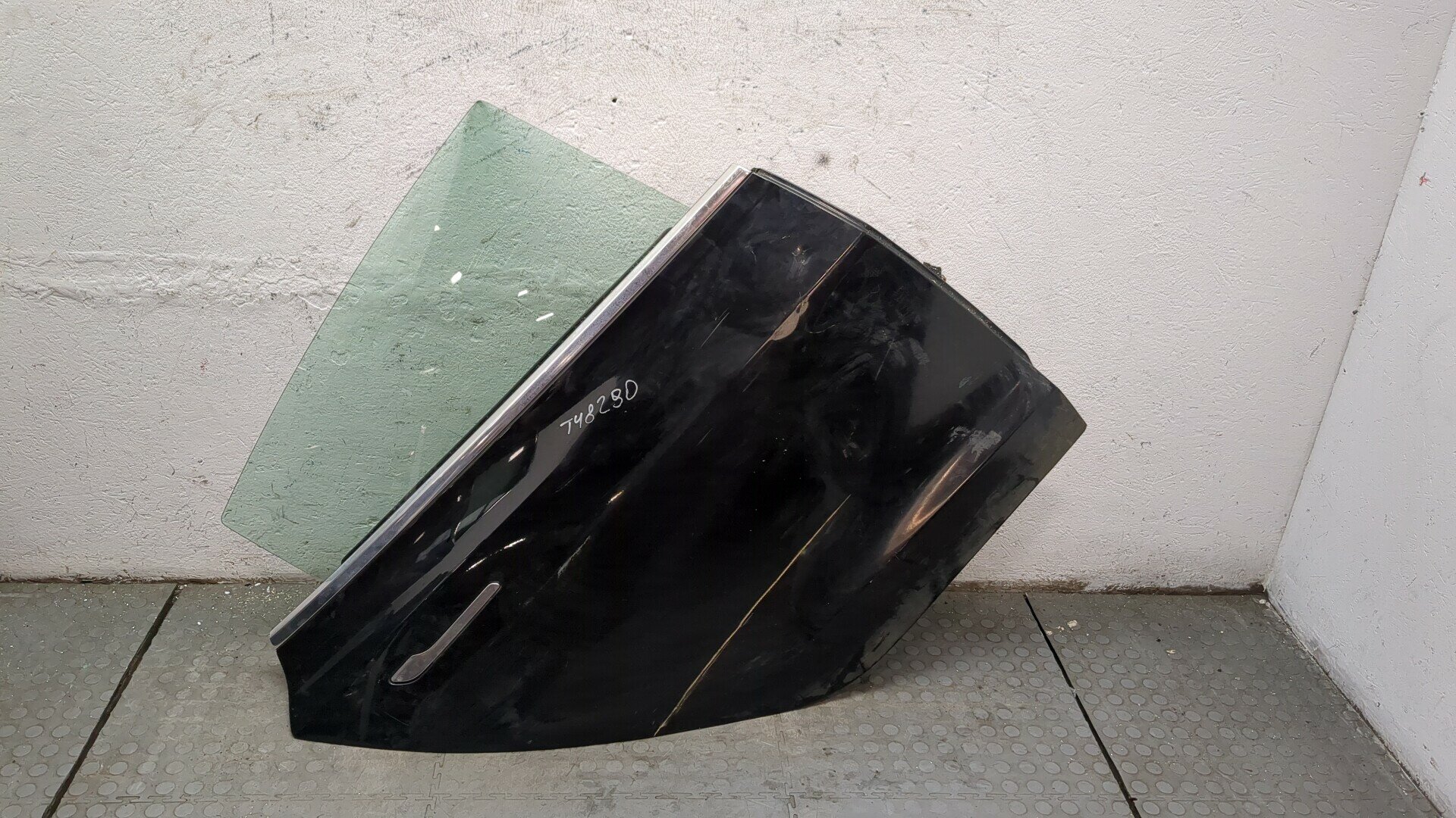 Дверь боковая (легковая) правая задняя Tesla Model 3 Б/У