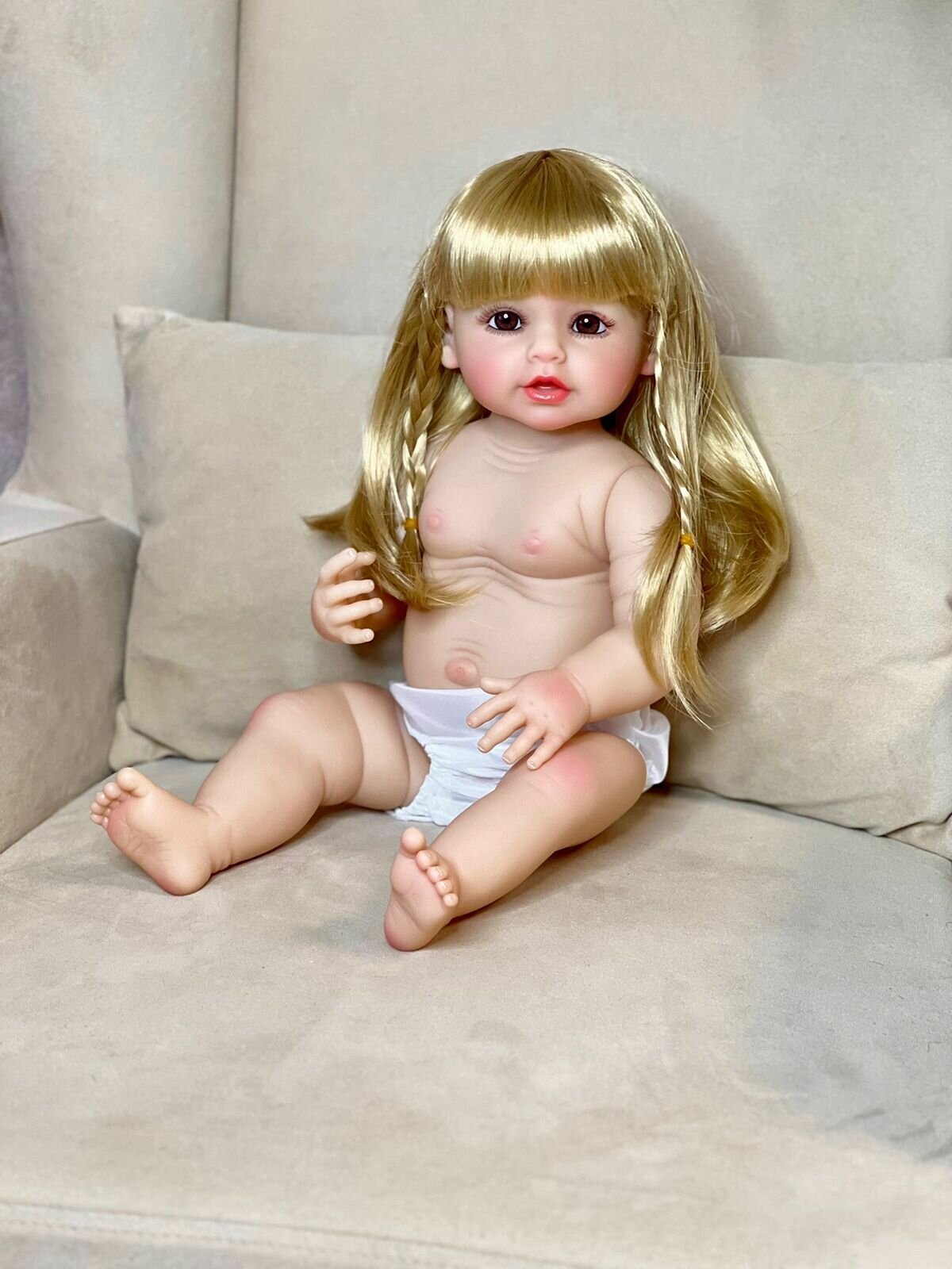 Кукла Реборн виниловая 55 см без одежды (FA-570W)