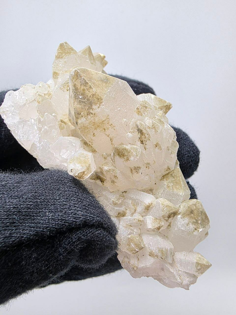 Друза кварца 72 мм, 60 г.