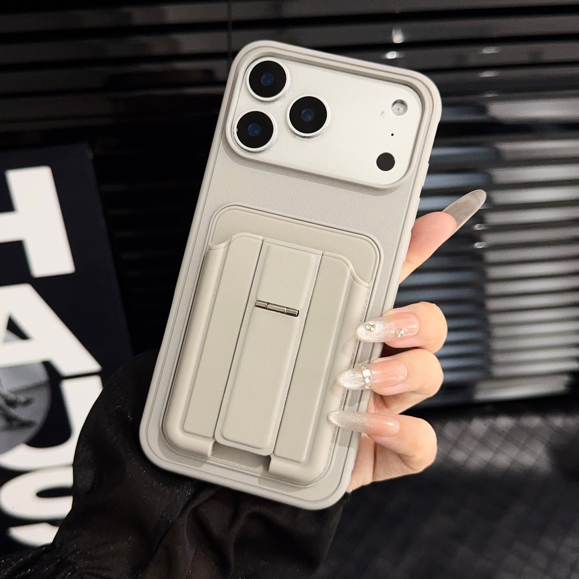 Чехол для Apple iPhone 17 Pro Max / Айфон 17 Про Макс, soft touch, чехол-кардиомонитор, искусственная кожа, поликарбонат (PC), защита камеры, ударопрочный, усиленные углы, держатель поп-сокет, Apple,