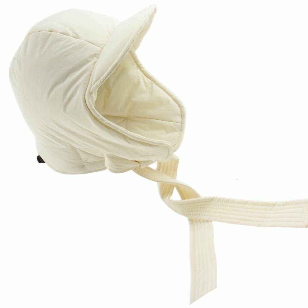 Ушанка зимняя, не совсем белый