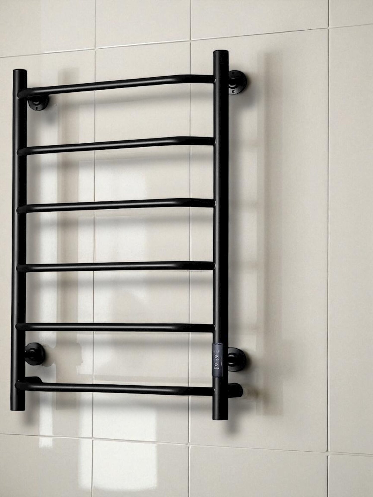 Полотенцесушитель электрический Тругор 400мм 800мм черный матовый подключение слева и справа