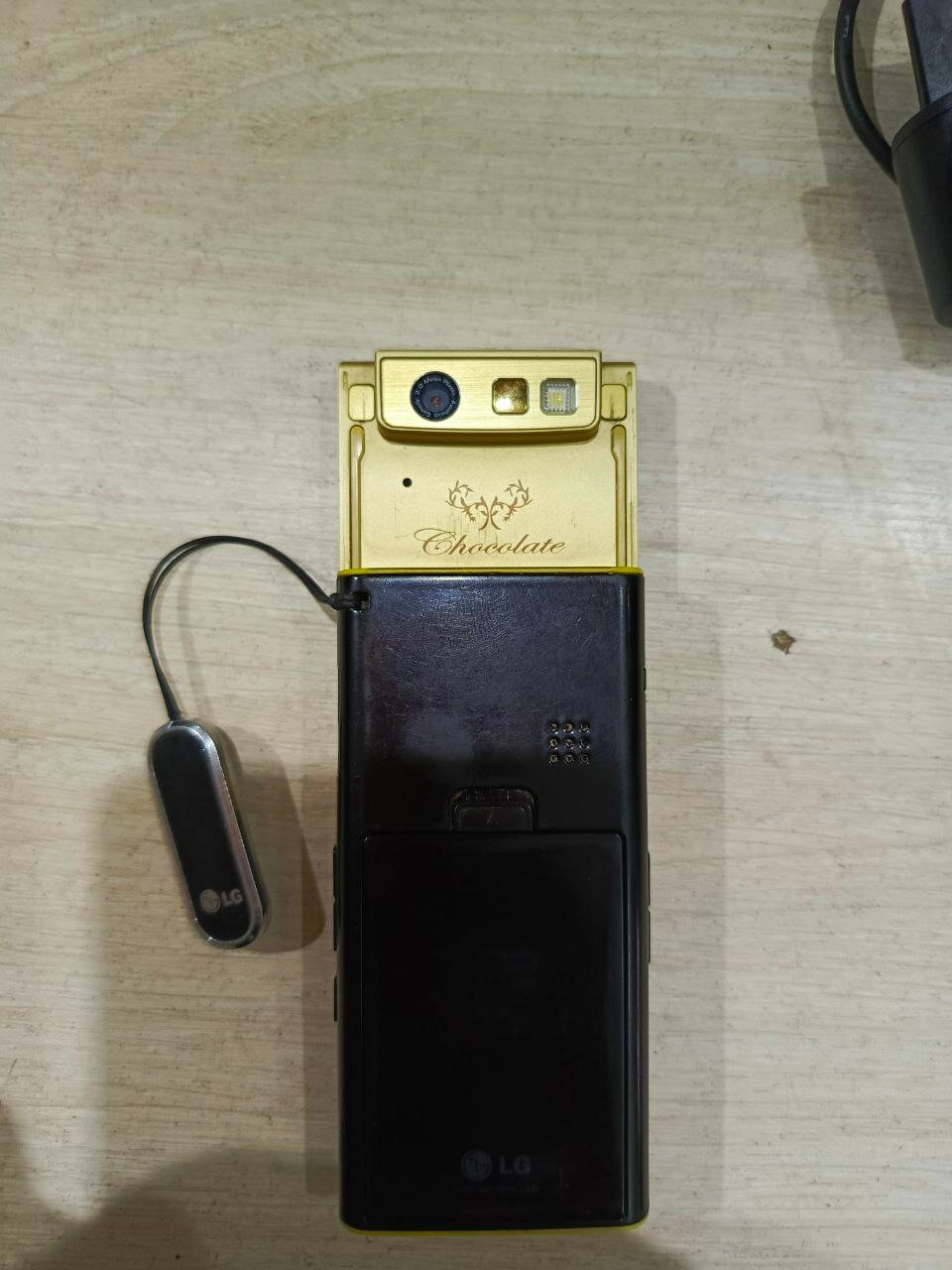 Lg Ke800 Chocolate Black Unlocked Vintage Classic Button 2G Mobile Phone