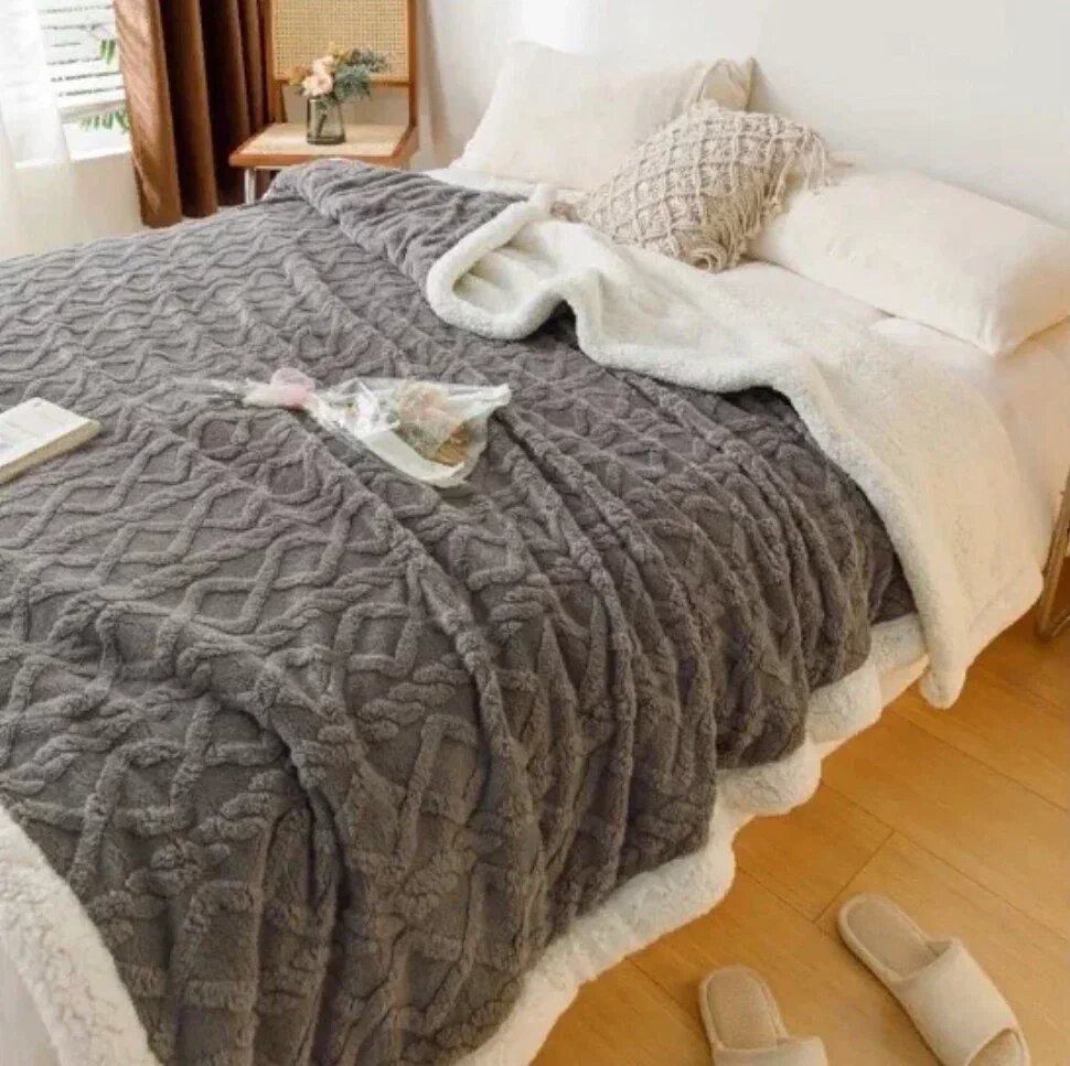 Плед 200*230 Евро Овечка плюшевый теплый двусторонний декором под вязаные узоры одеяло дивана Покрывало на кровать серый