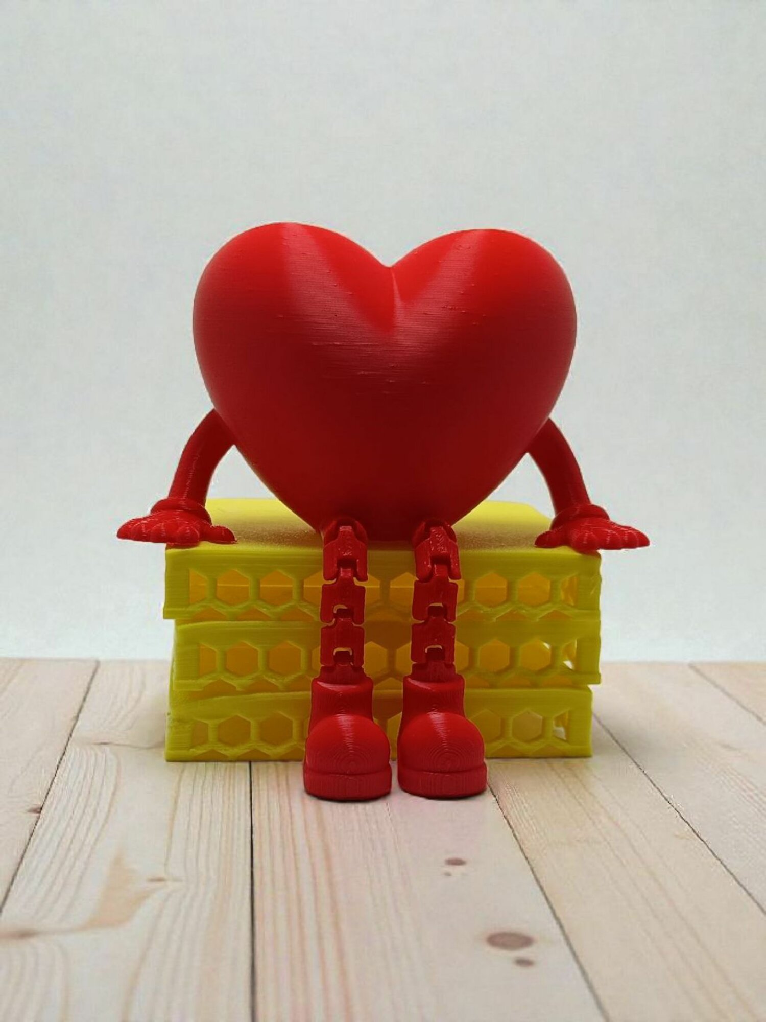 Фигурка "Сердечко", 3D-печать, PLA пластик, шарнирные ножки, красная