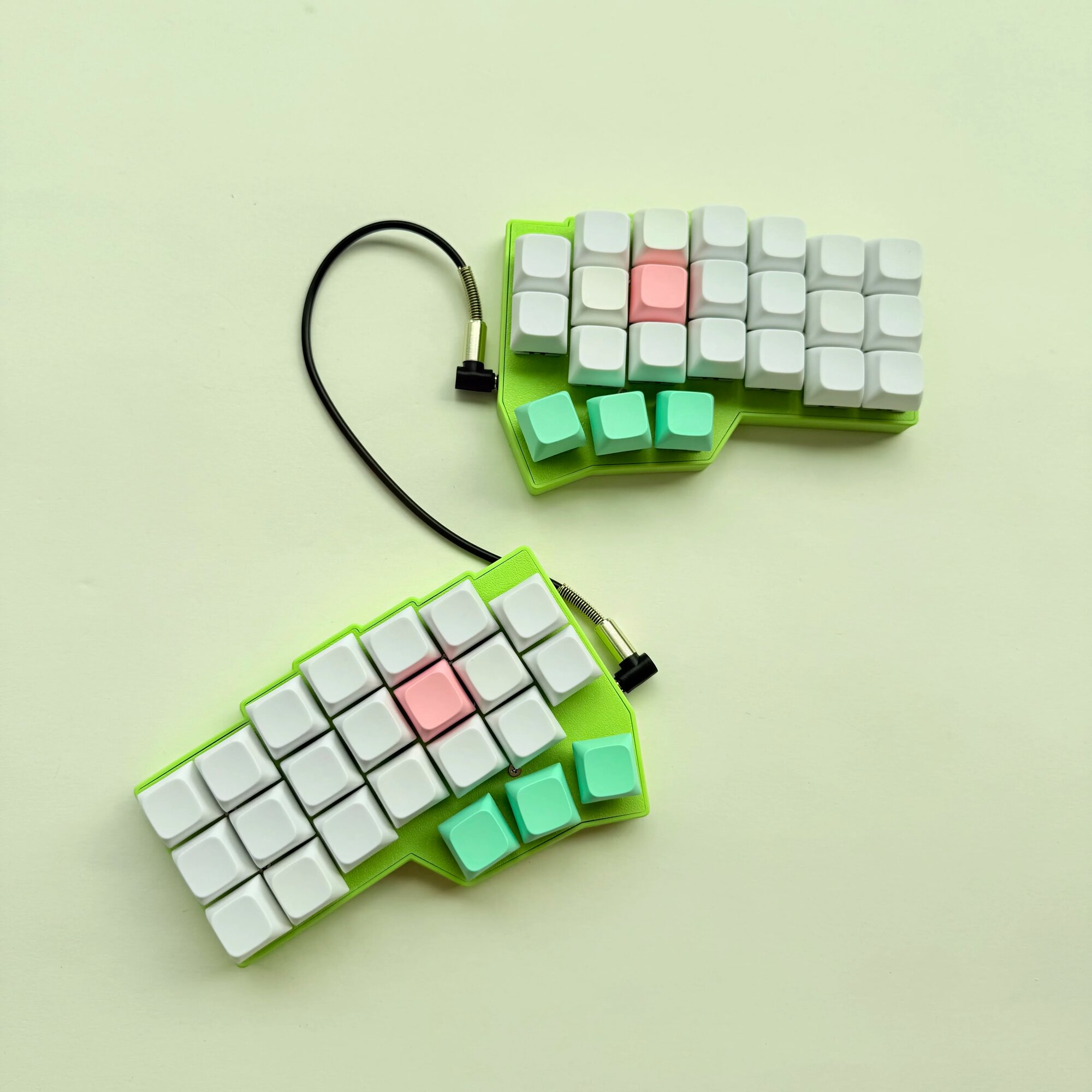 Корне V4 раздельная механическая клавиатура чёрного цвета Y3 switch, Green A