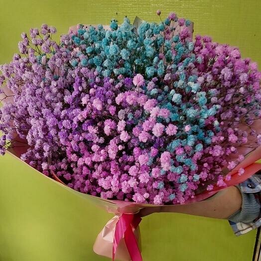 Букет из радужной гипсофилы, дизайнерская упаковка, высота 45см