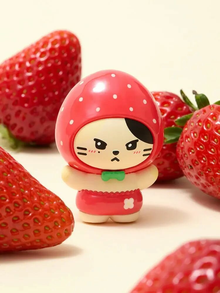 Фигурка ZEROBASEONE zeroni FIGURINE FRUITS EDITION (Rinini)