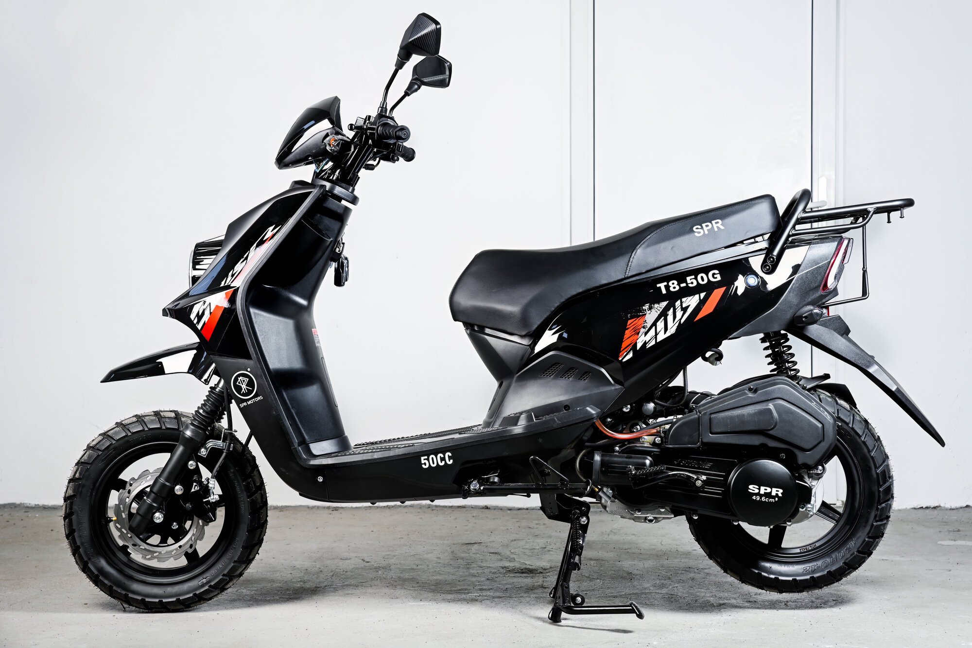 Скутер SPRMOTORS ZOOM-10, 149см3, 8.6 л. с. Без ПТС (49cc), в заводской упаковке