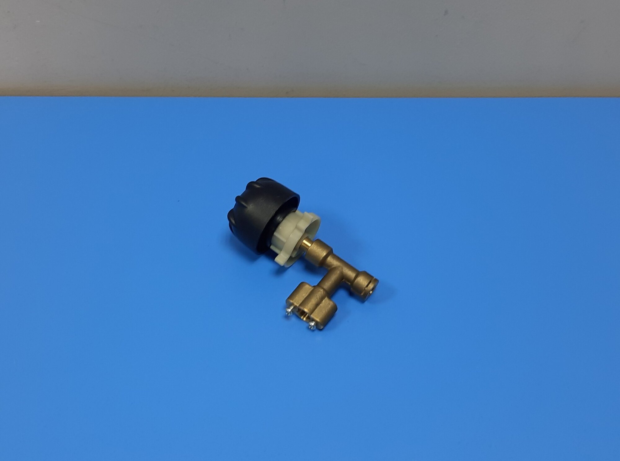 Клапан (паровой) для кофеварки Redmond RCM-1503