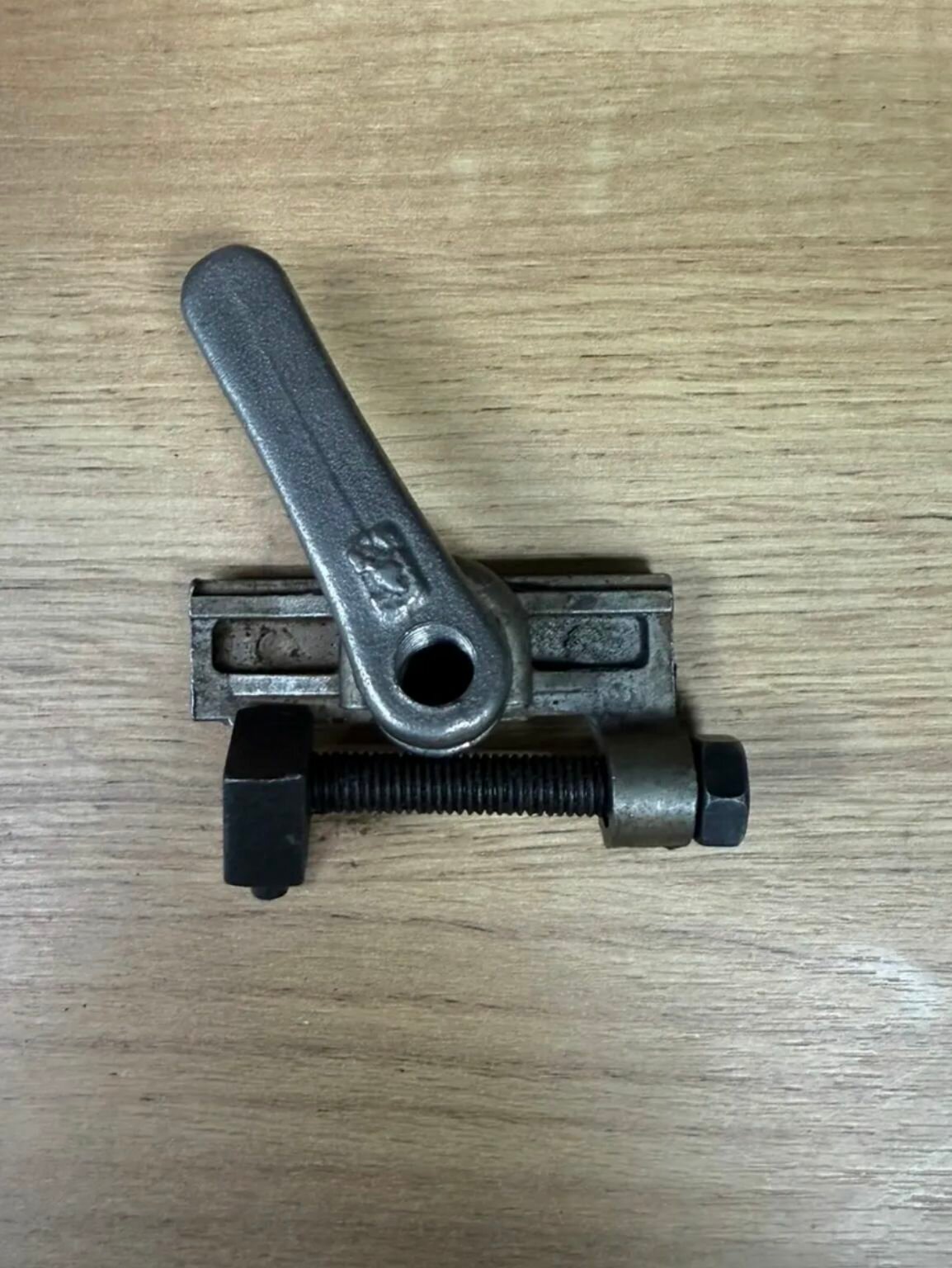 Натяжитель цепи для бензопилы Урал, Дружба старого образца