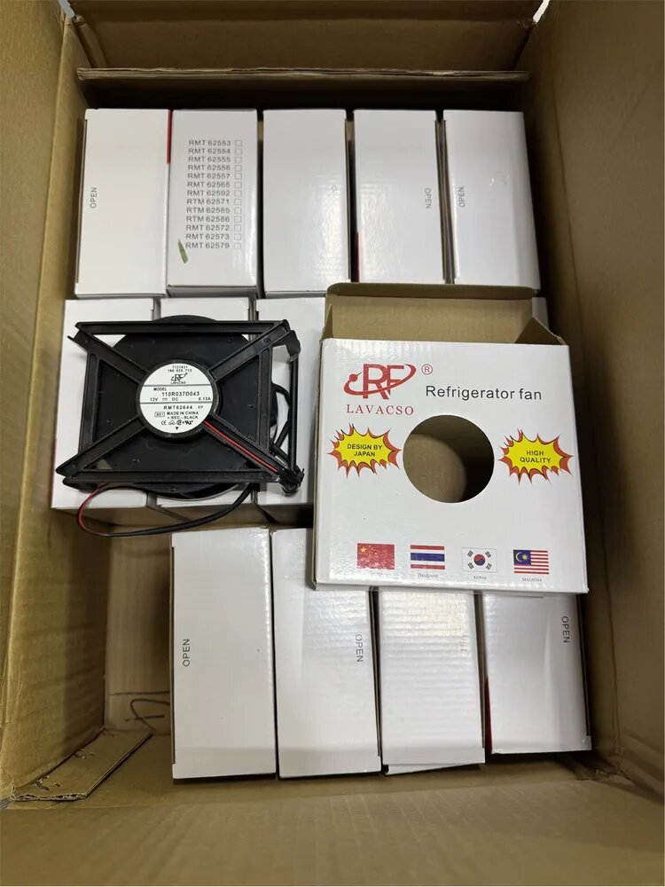 Вентилятор холодильника Hotpoint-Ariston 12v C00293764 110R037D043 Ariston HTS 5200W