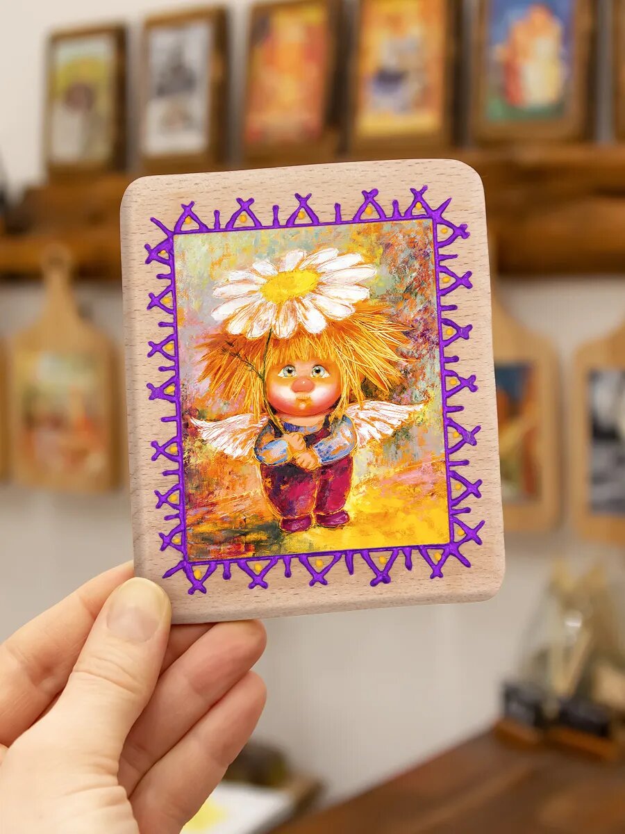 Магнит на холодильник из бука