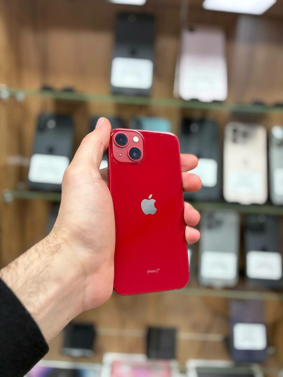Смартфон Apple iPhone 13 256 ГБ, Dual: nano SIM + eSIM, (PRODUCT)RED без RUSTORE