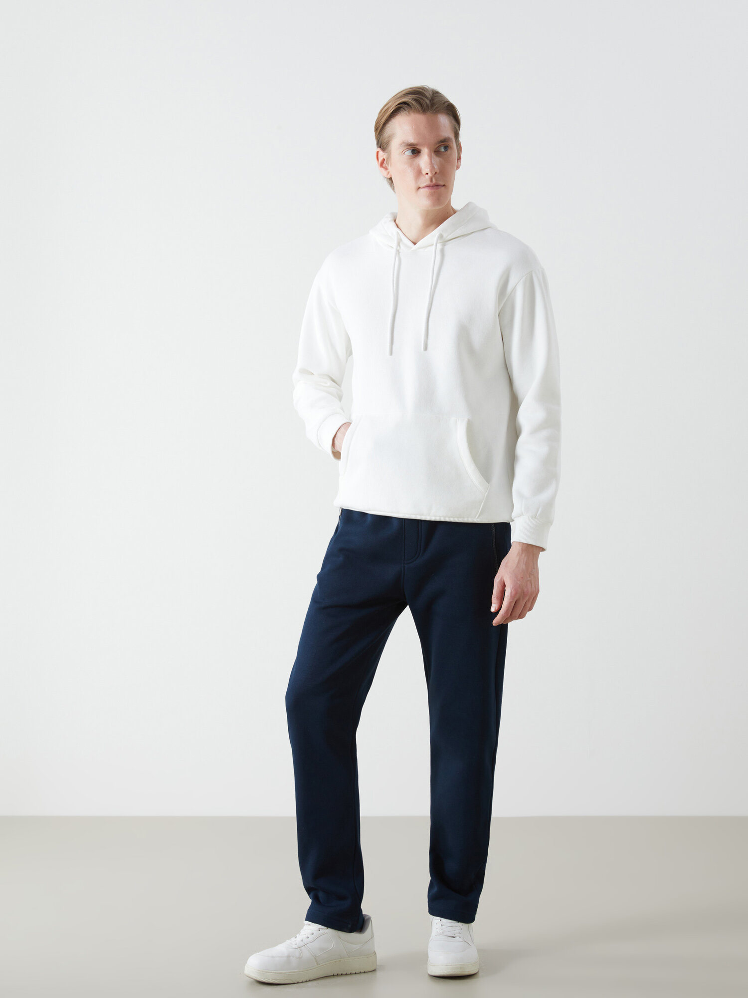 Брюки спортивные