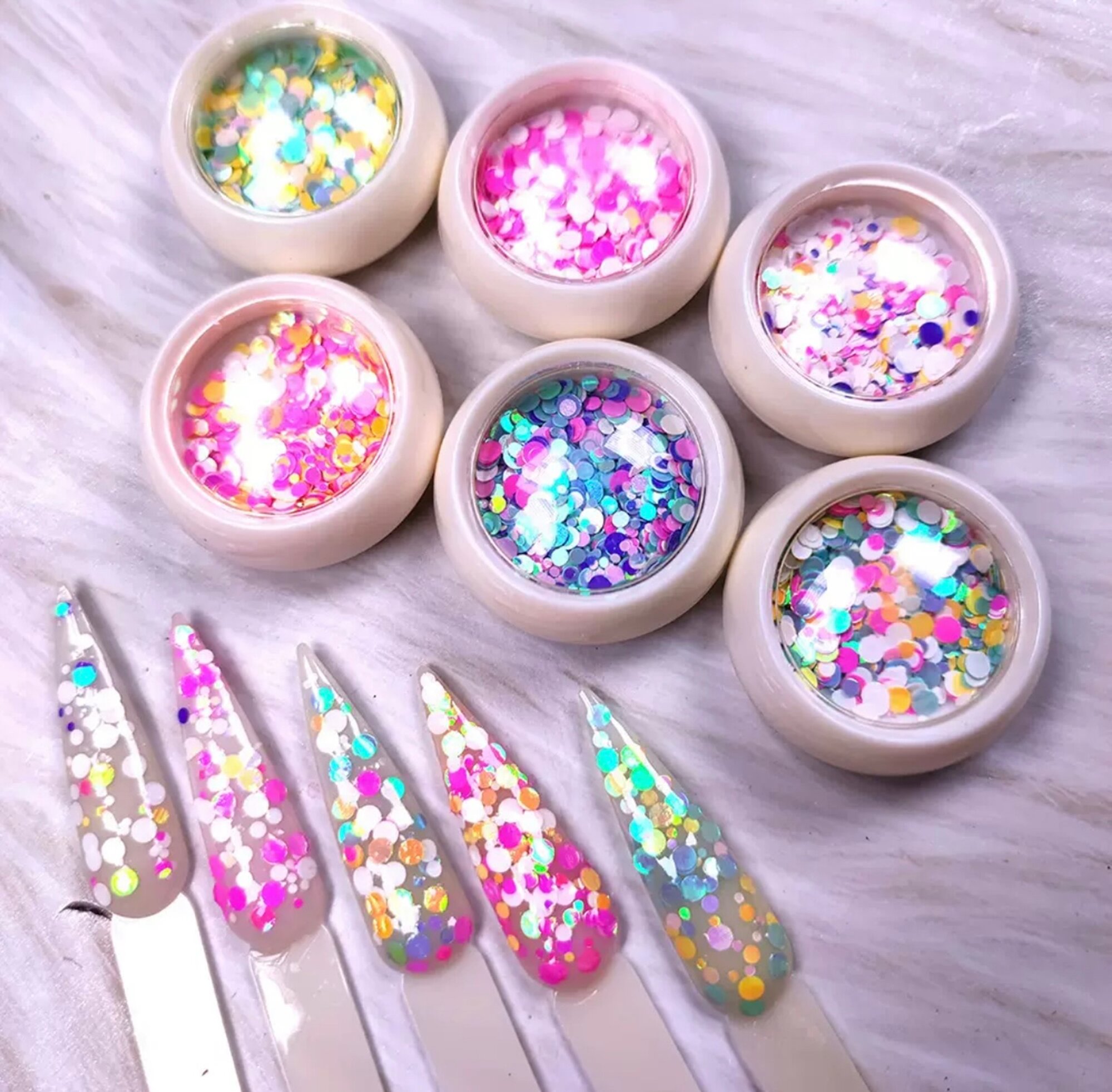 Камифубические блестки для ногтей