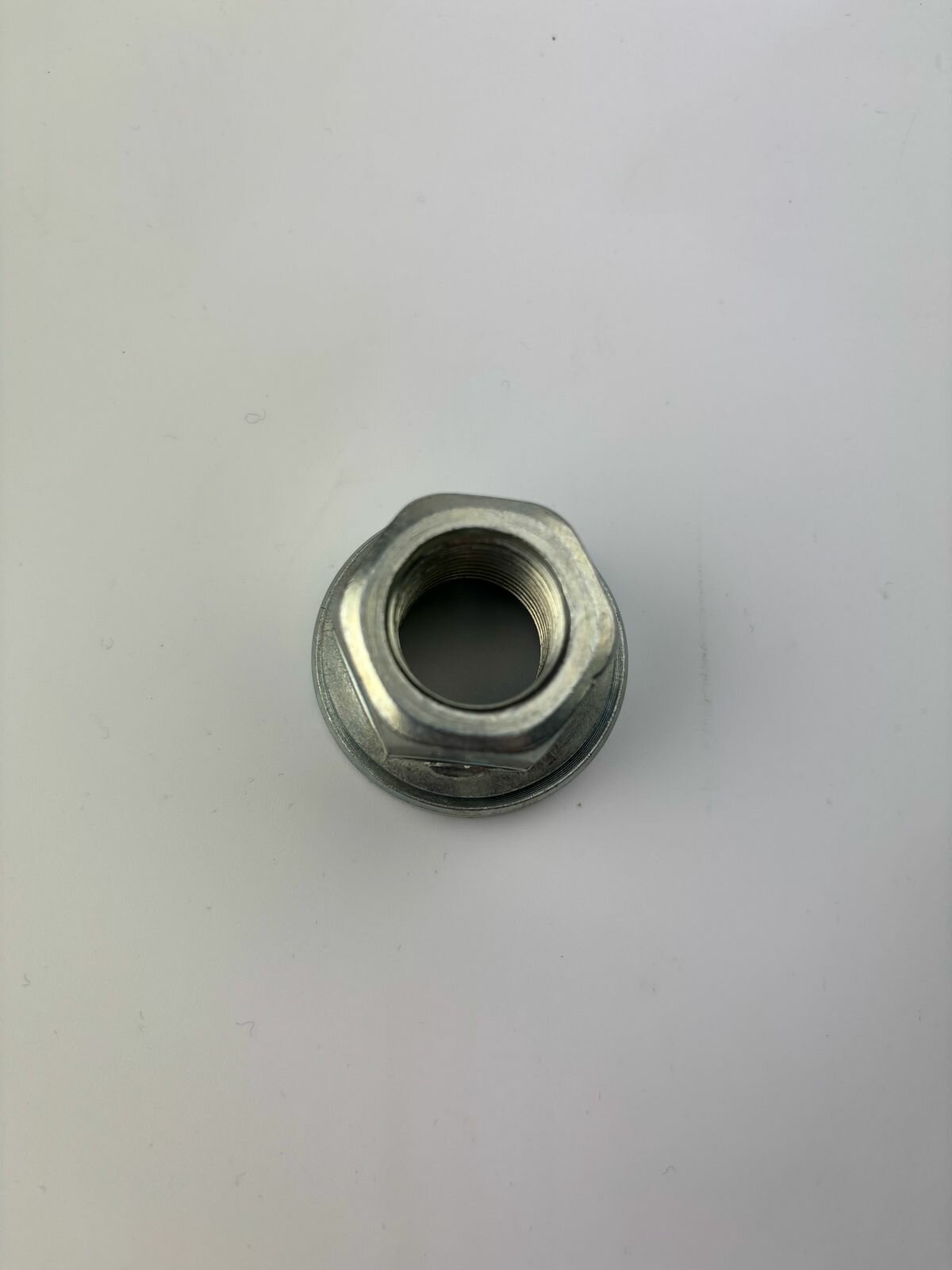 Гайка колеса ГАЗ-3302, 2705