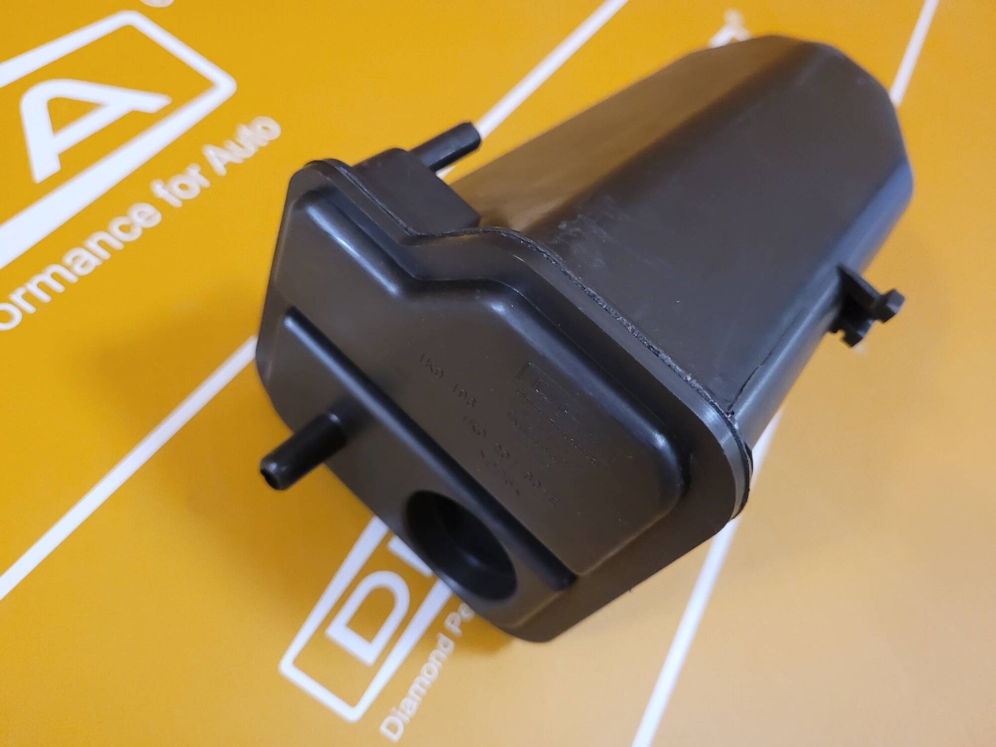 Адсорбер Skoda Octavia A5/Superb 2/VW Jetta 3/Jetta 4 (ОЕ: 1K0201797AE/1K0201801D/1K0201801E)