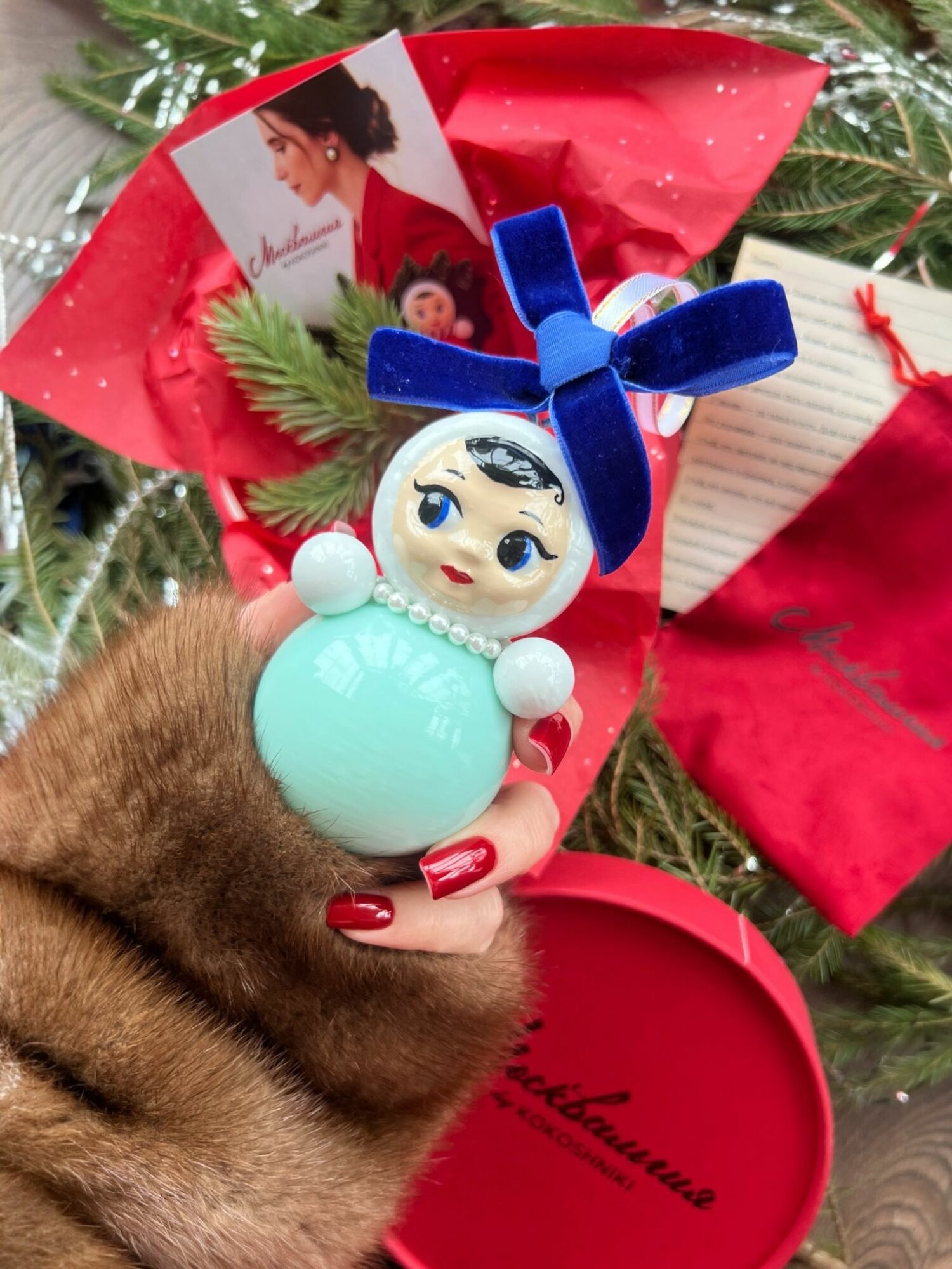 Коллекционная ёлочная игрушка Неваляшка голубая ручной работы