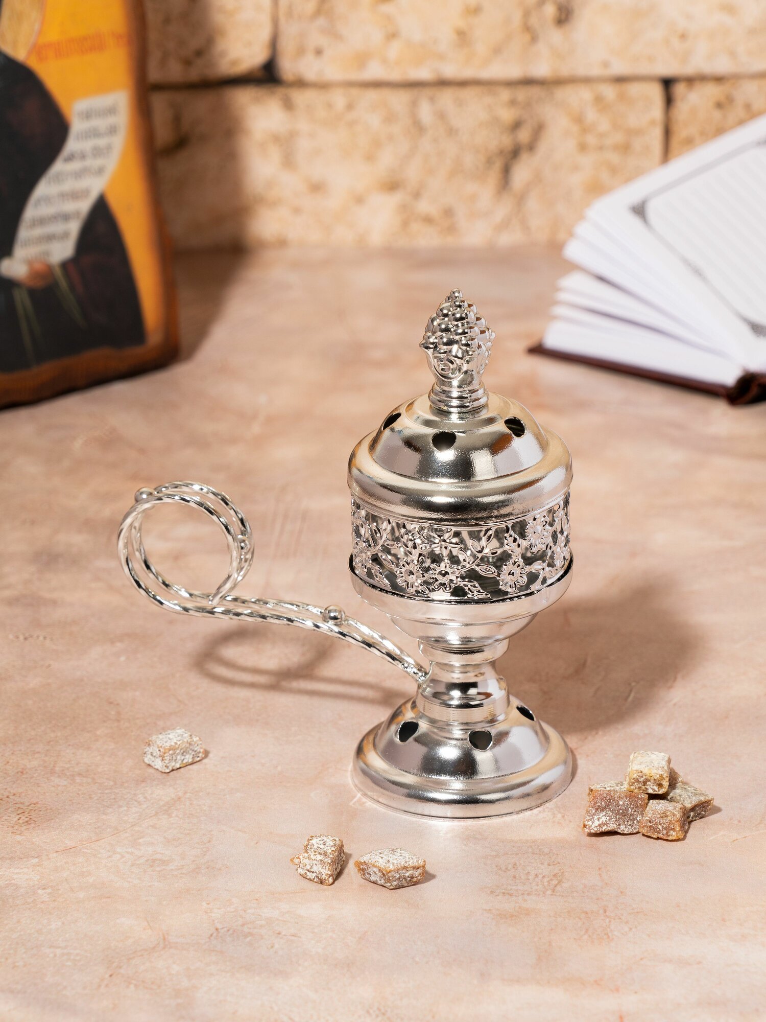 Кадильница металлическая для ладана и угля, цвет "серебро", высота - 12 см