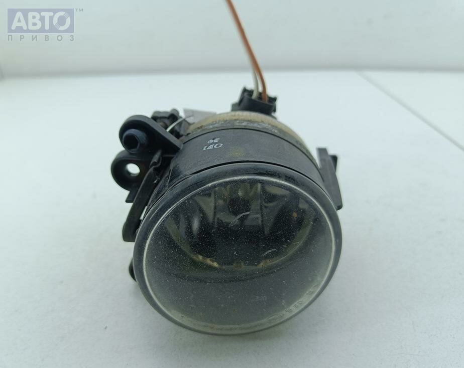 Фара противотуманная правая Volkswagen Golf-5