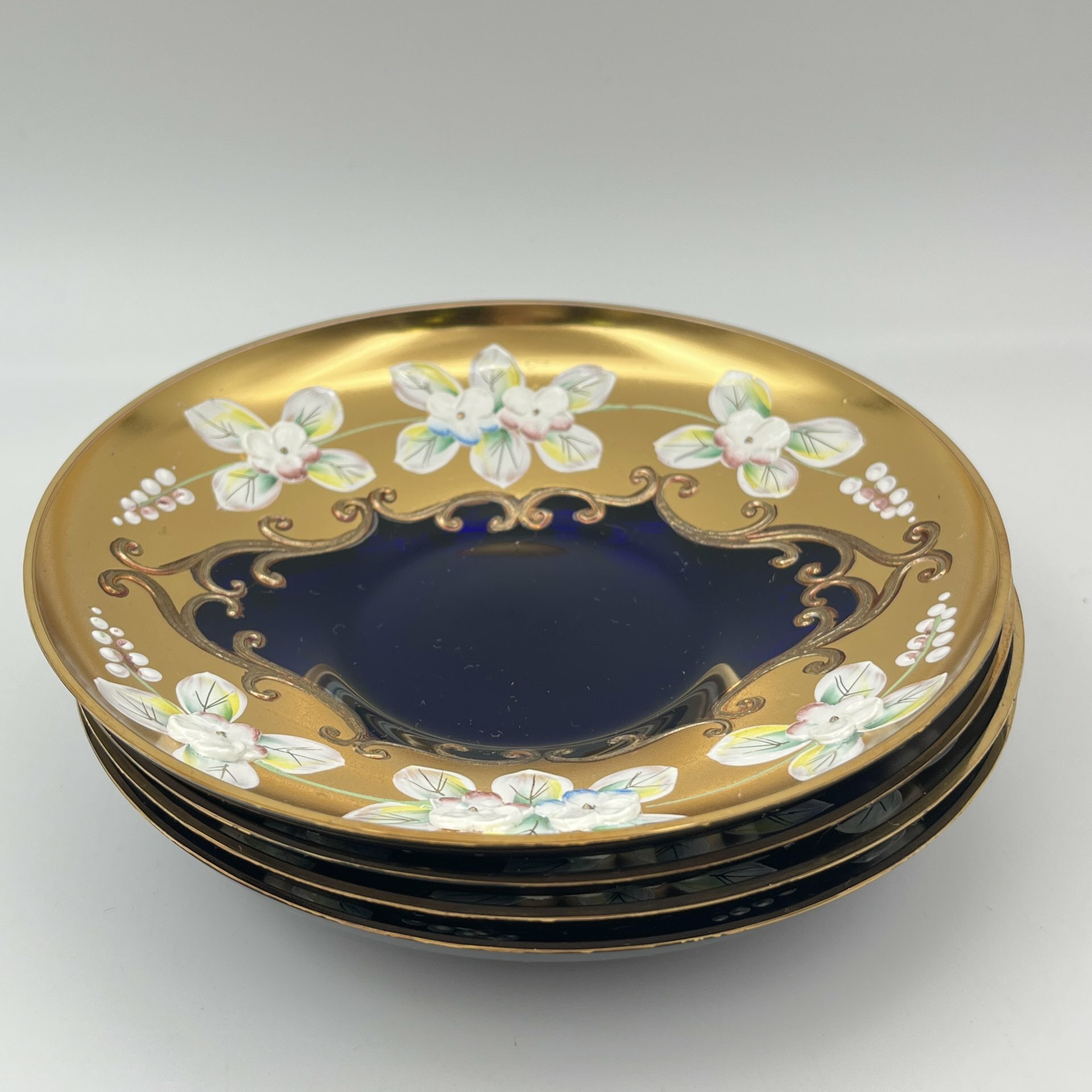 Набор розеток (блюдец) на 4 персоны, насыщенно-синего оттенка