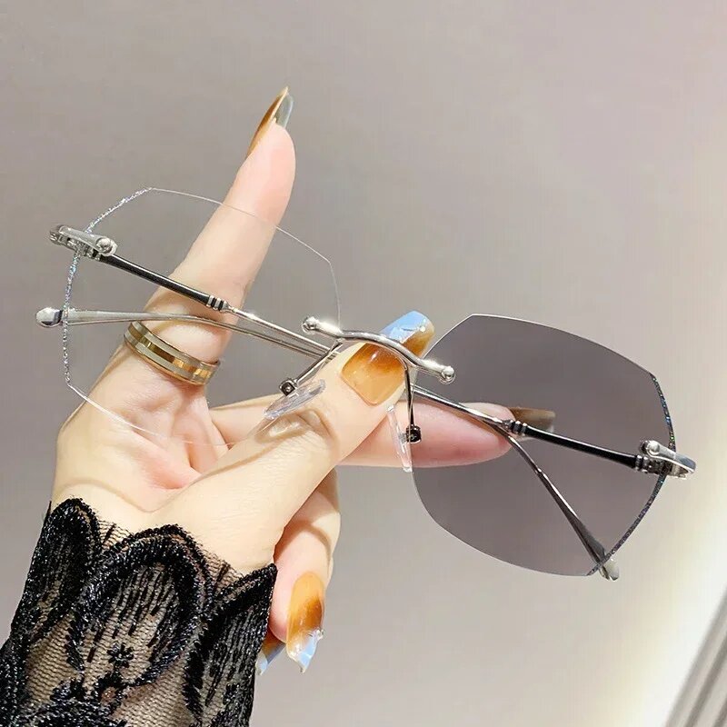 Безрамочные фотохромные очки для близорукости