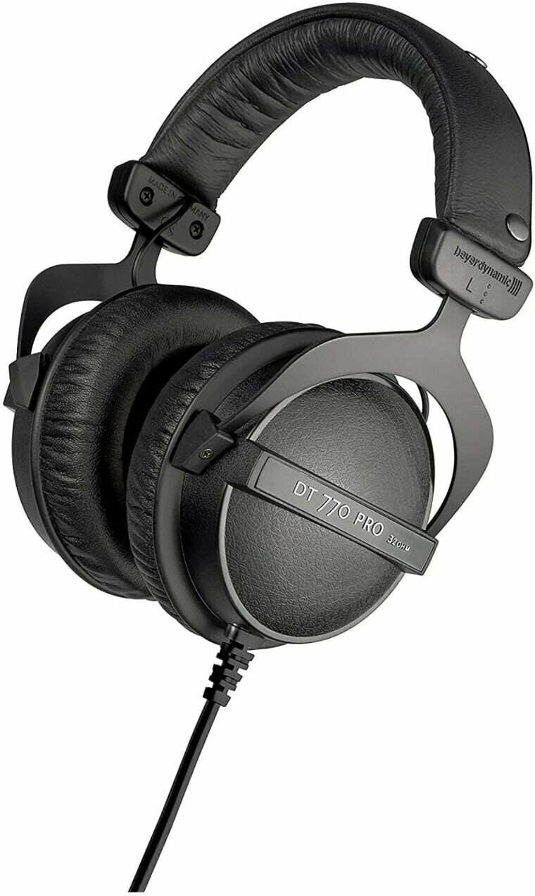 Студийные полноразмерные наушники Beyerdynamic DT 770 Pro (32 Ohm), черный