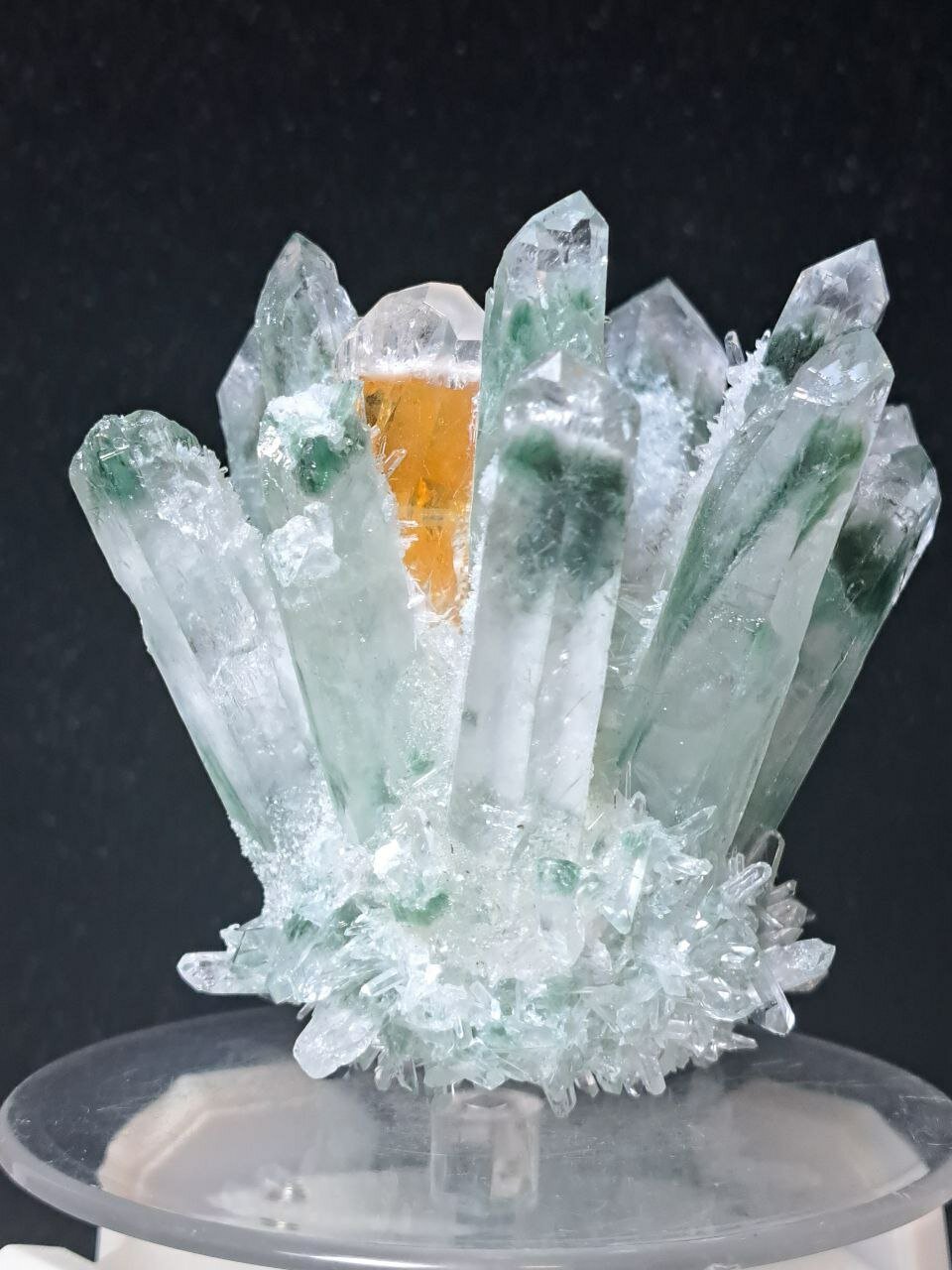 Друза празиолит с цитрином, натуральный камень, амулет, талисман, оберег, декор, 268 гр