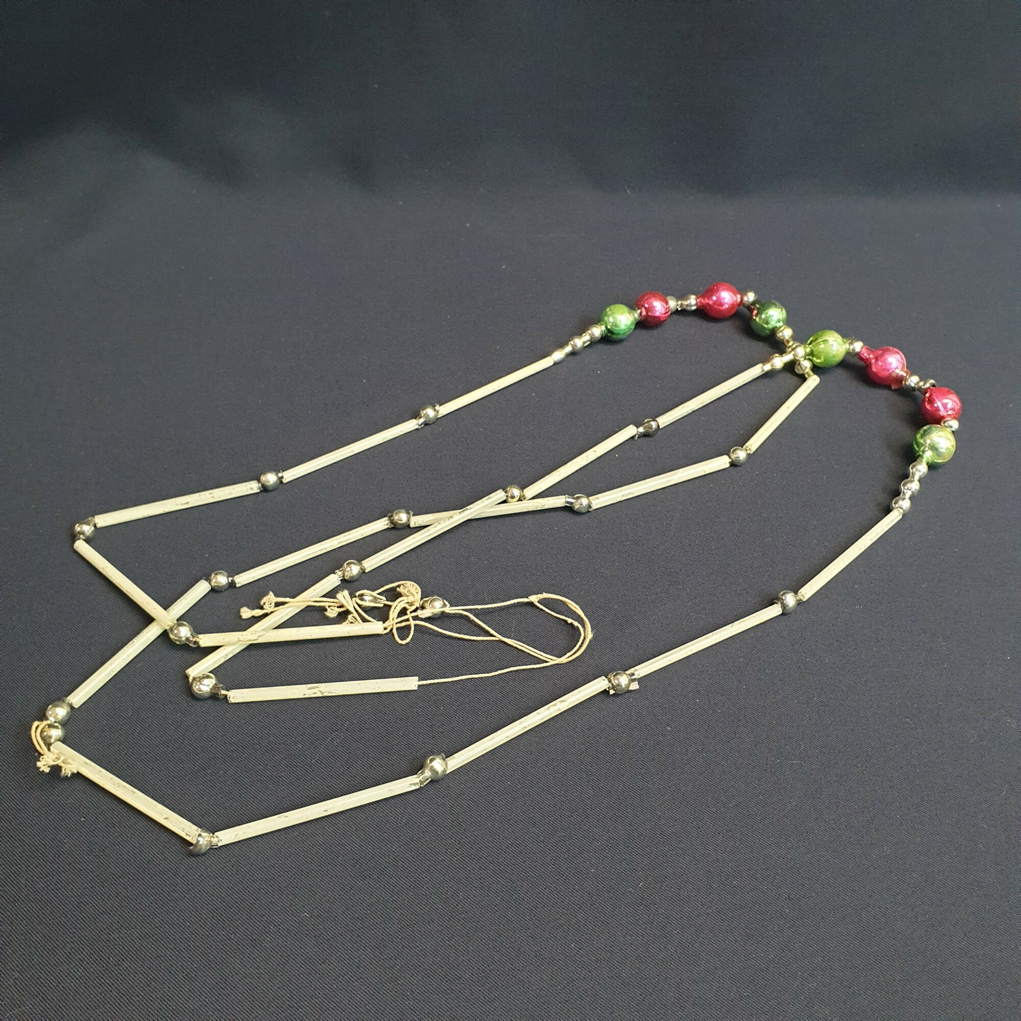 Советские елочные бусы стеклярус, не большие. Винтаж.