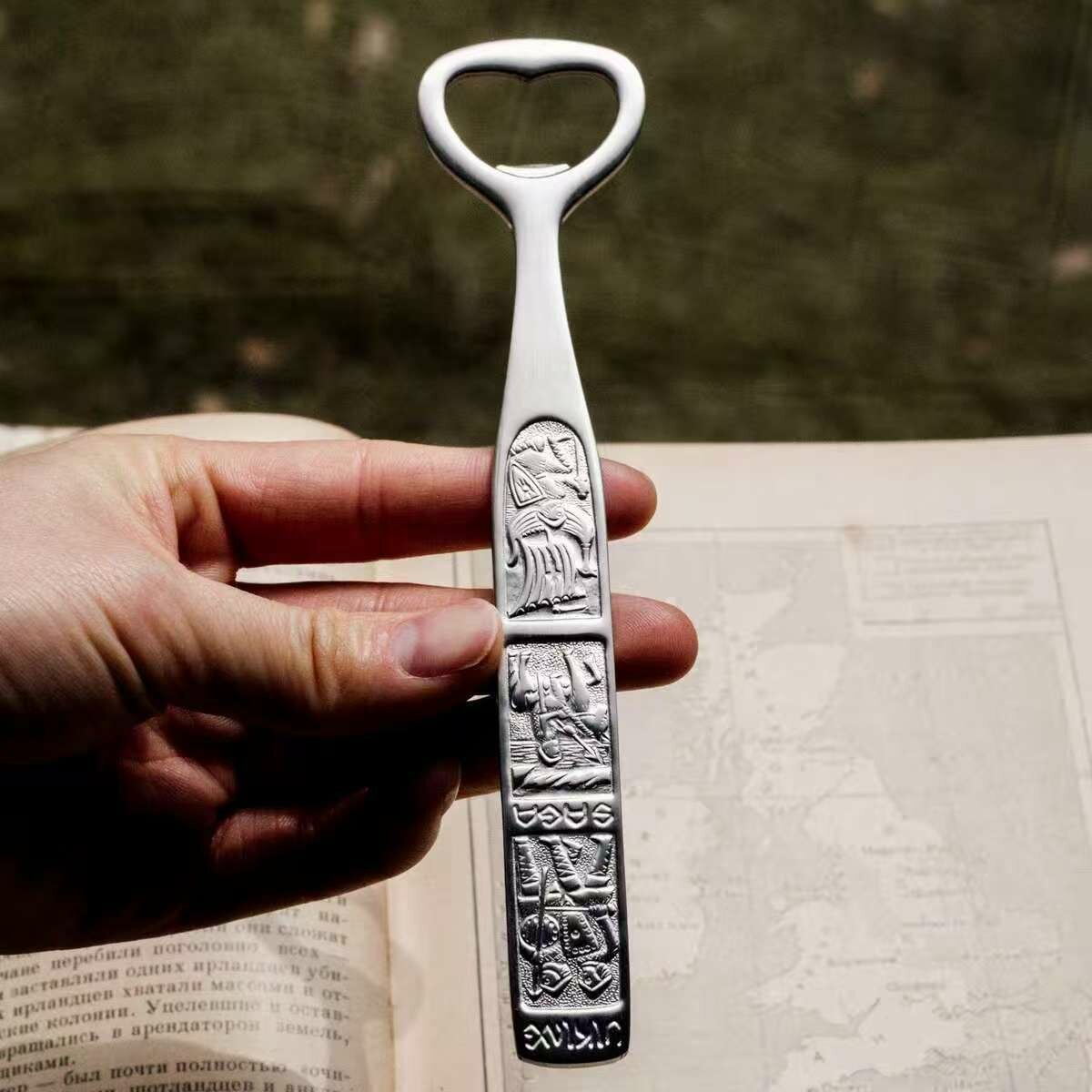 Изысканный открывашка для пива из нержавеющей стали {SAGA Сага о древних норвежских героях} винтажный рельефный открывашка для пива