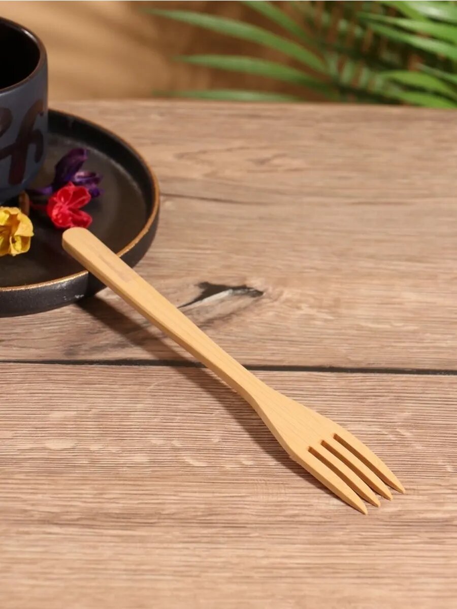 Экологичная деревянная вилка для питания