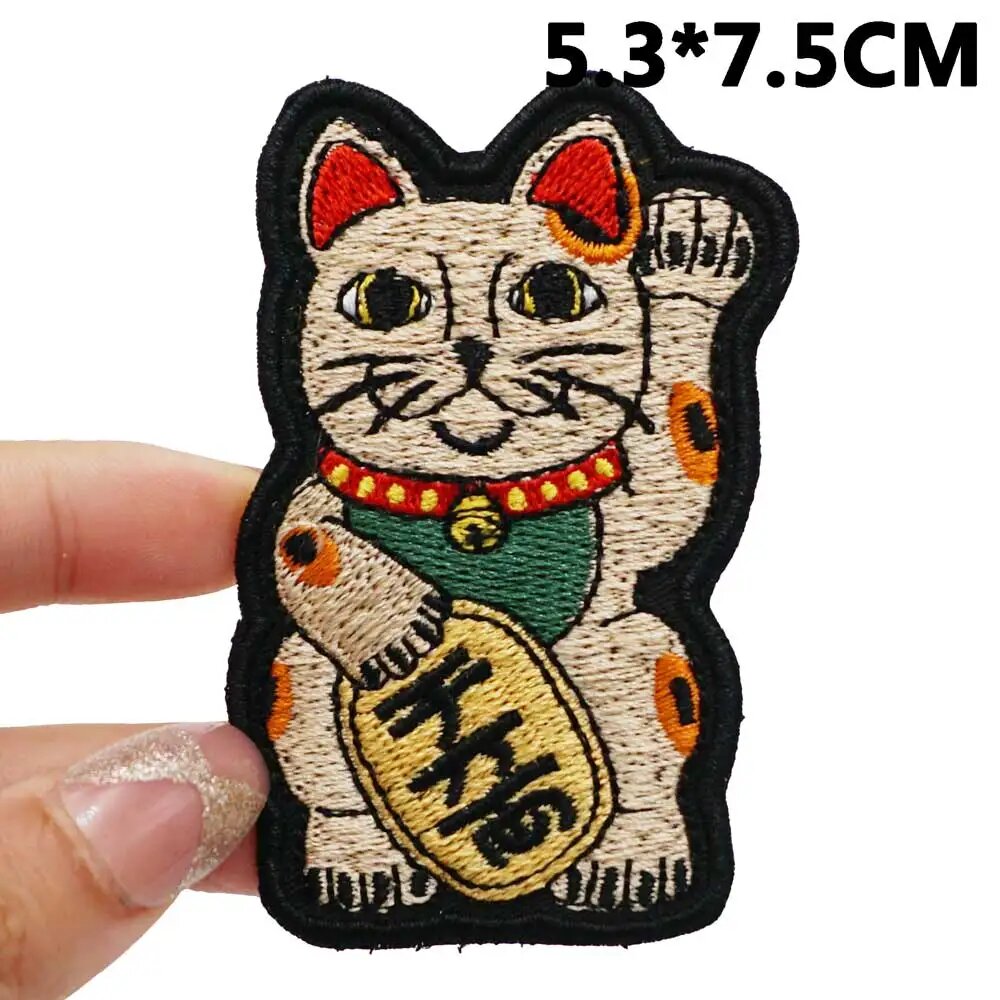 Вышитая нашивка Lucky Cat, 5.3*7.5см, AA113-1