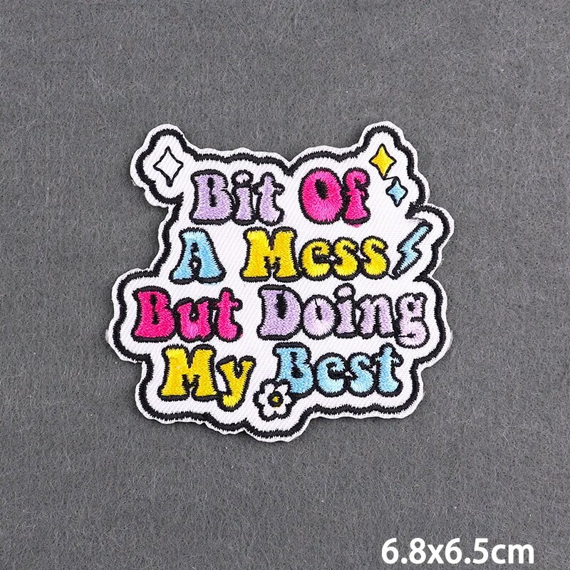 Вышивка на одежду "Bit of a Mess" 6.8x6.5 см, черная