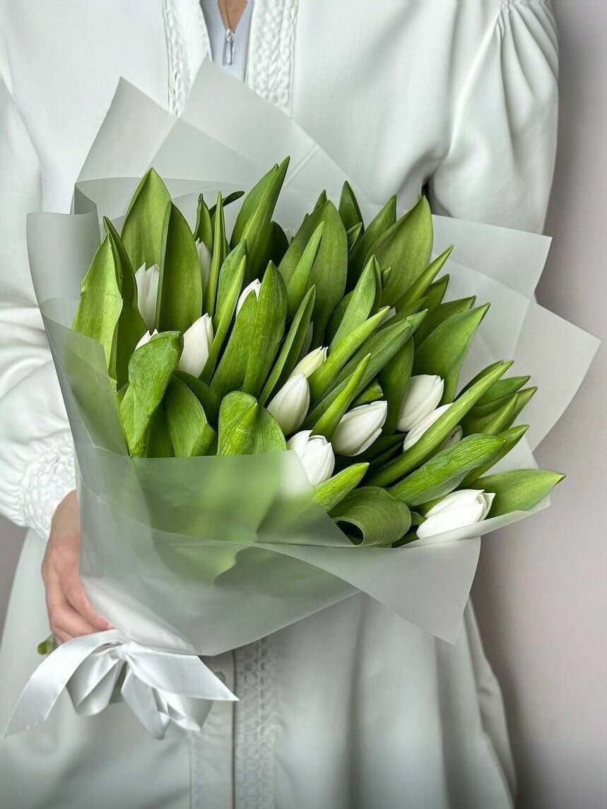 Букет DIVAFLORA "Тюльпаны", живые цветы, высота 50 см, 25 шт, белые