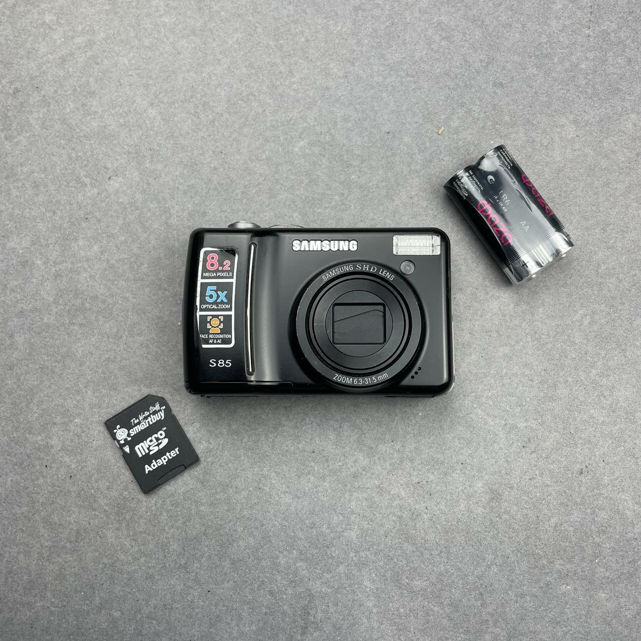 Цифровой компактный фотоаппарат Samsung S85