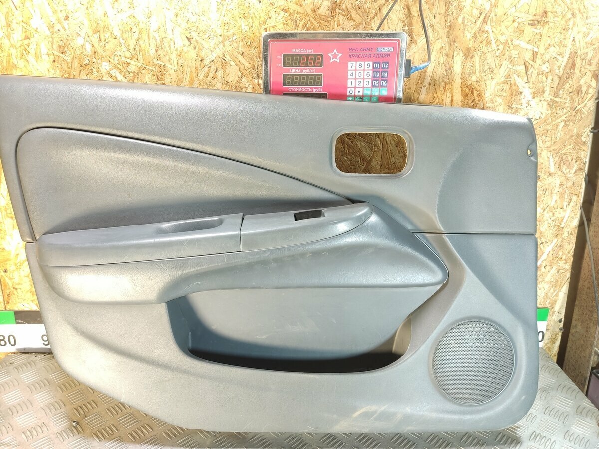 Обшивка двери передней левой NISSAN Almera Classic 8090195F0H