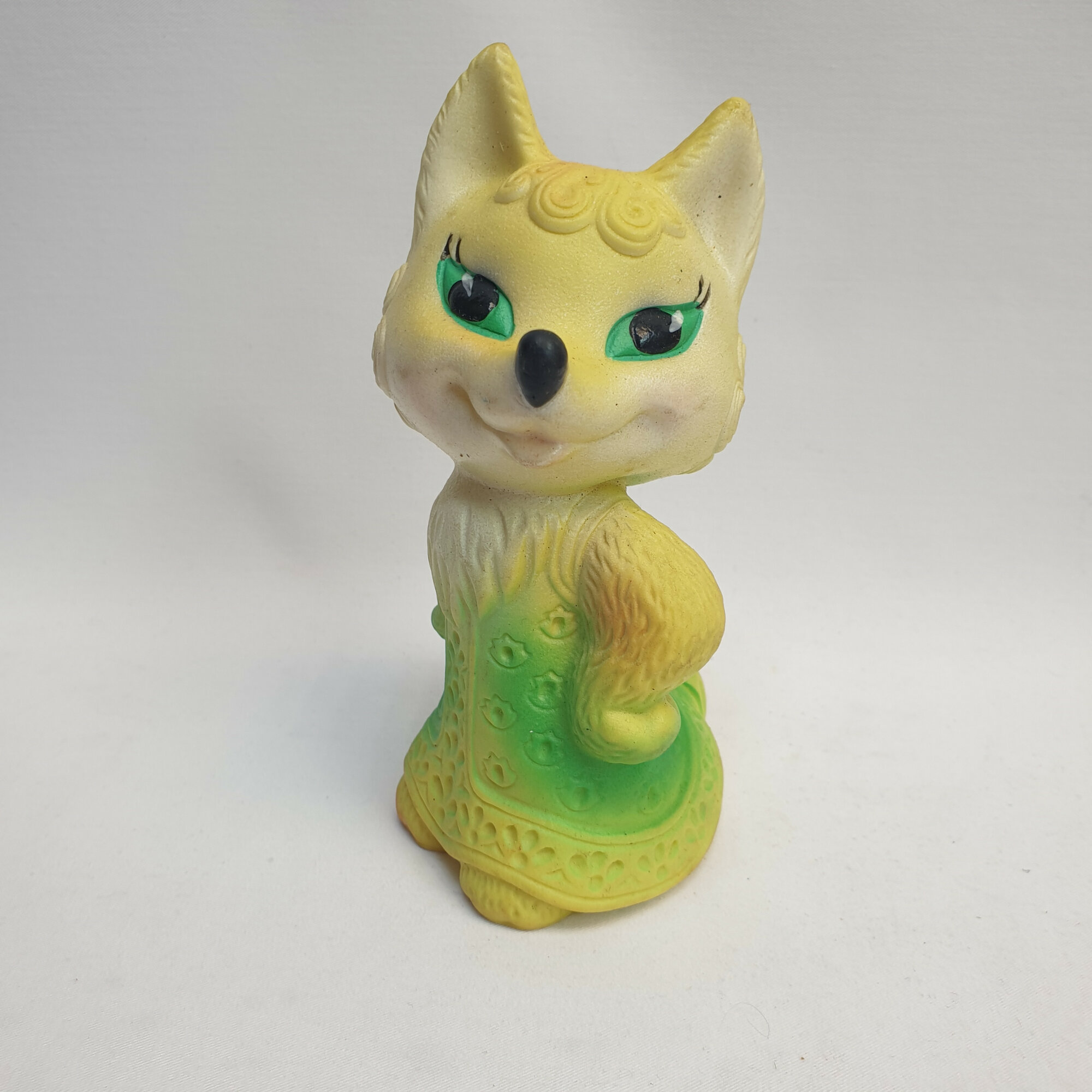 Винтажная игрушка СССР. Лисичка в сарафане, резиновая фигурка для коллекции и декора