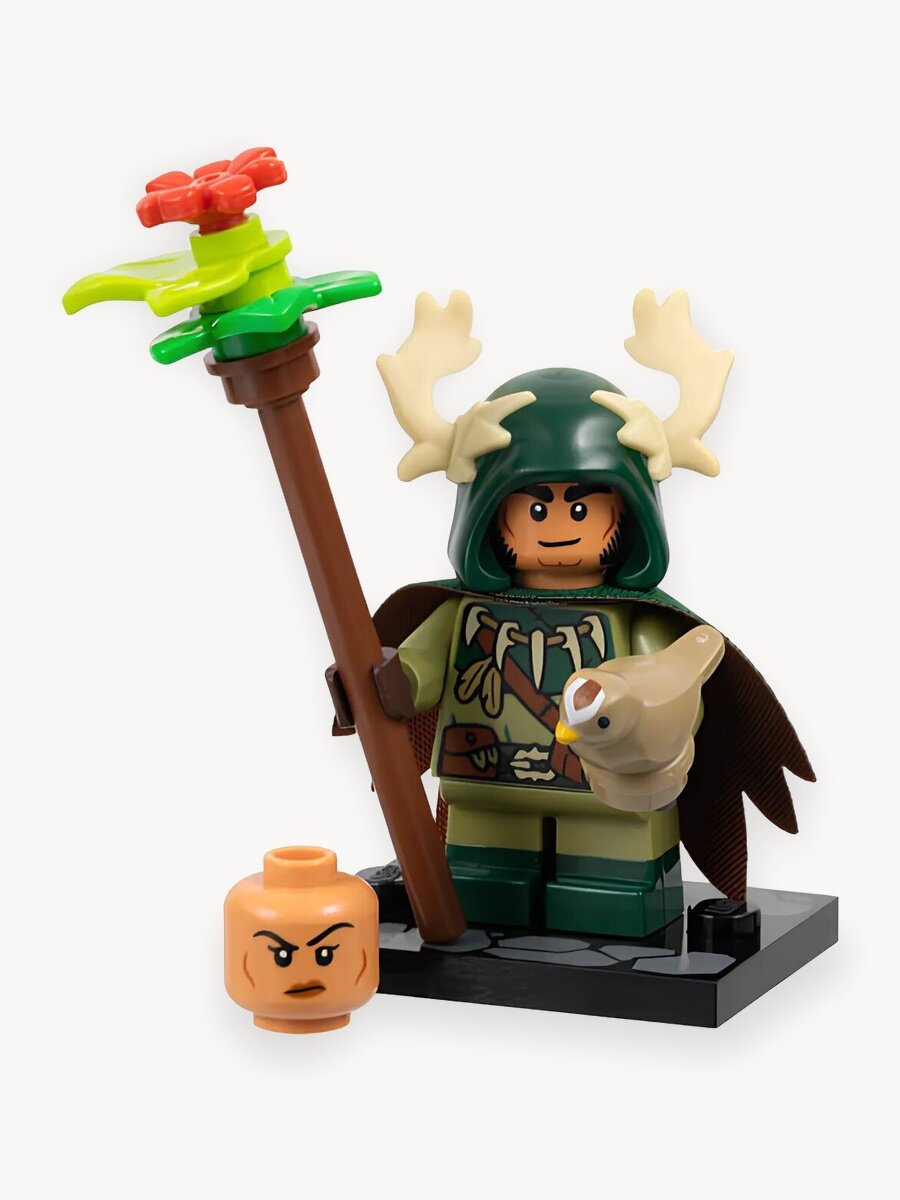 Минифигурка LEGO 71047 Dungeons & Dragons Halfling Druid coldnd-5 N