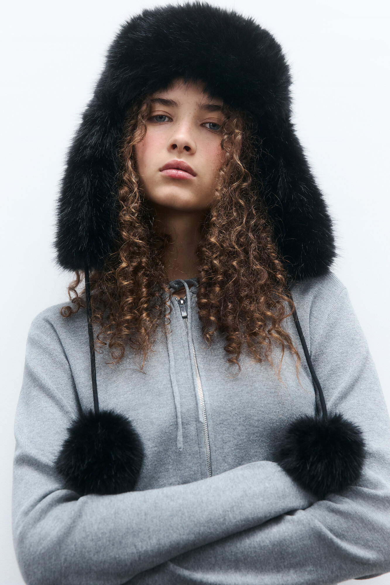 Шапка-ушанка для женщин