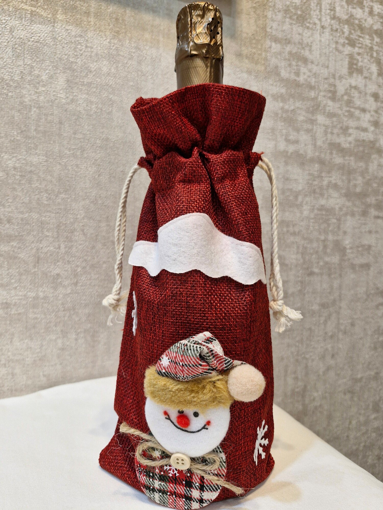 Чехол для винной бутылки на Рождество для дома 2025, красный снеговик ! / украшение на новый год/ рождественские подарки/ мешок для вина/ упаковка подарка