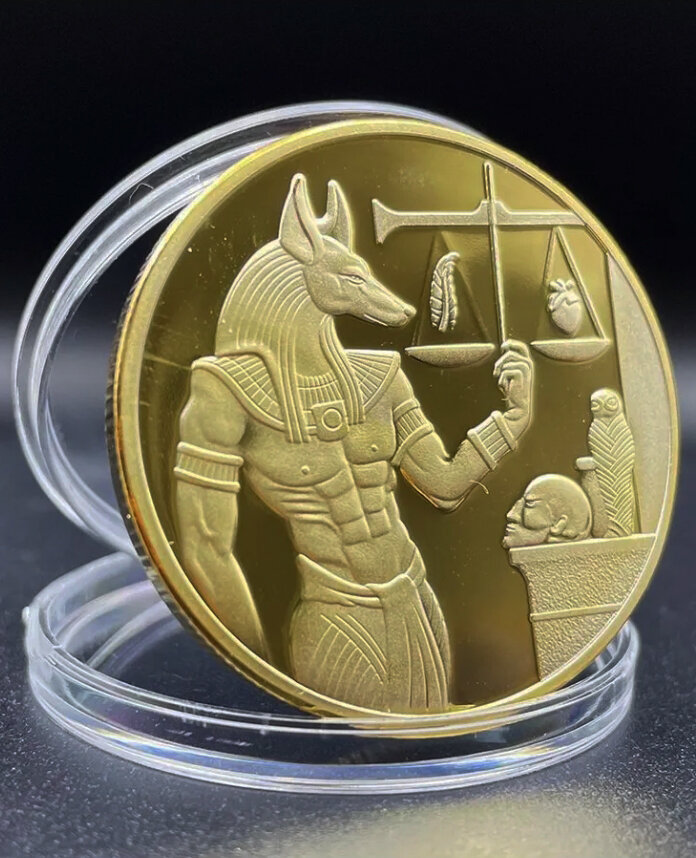 Памятная золотая монета Анубиса, цвет золотой