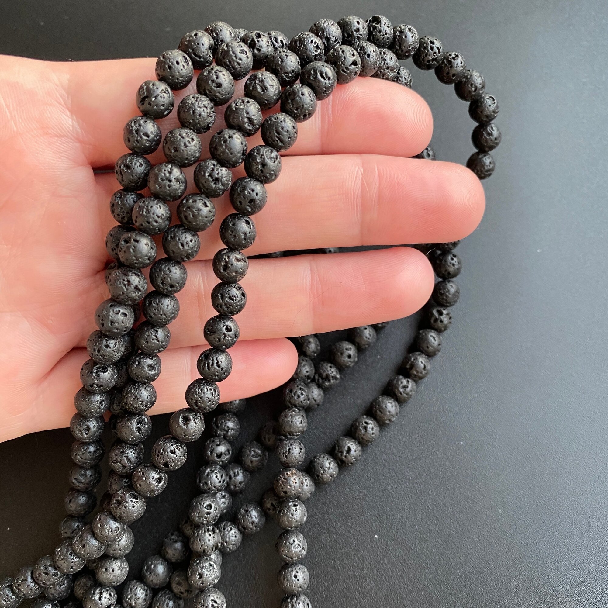 Бусины лава вулканическая шар 6,5 мм черная, нить 39 см, Suntrim