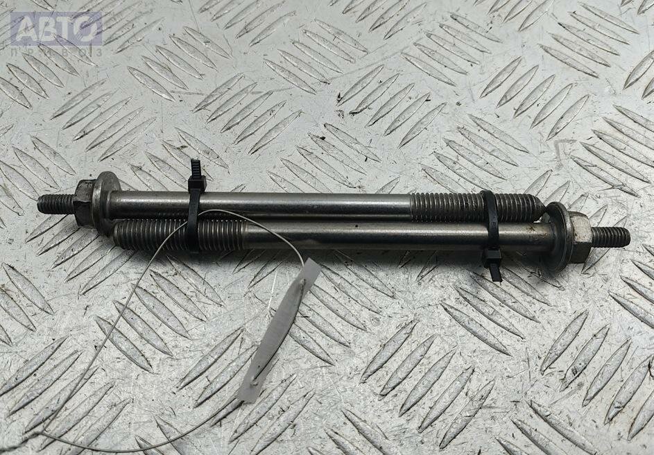 Болт крепления Skoda Octavia mk3 (A7 5E) 2013-2020